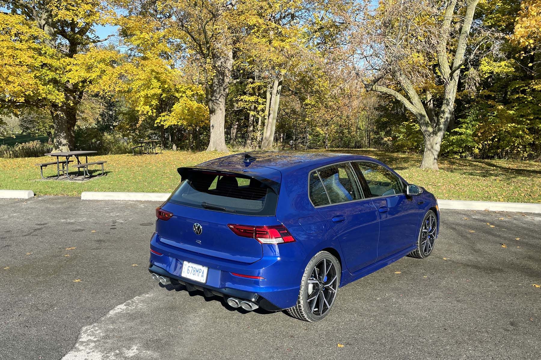 First Drive: 2022 Volkswagen Golf R | Driving