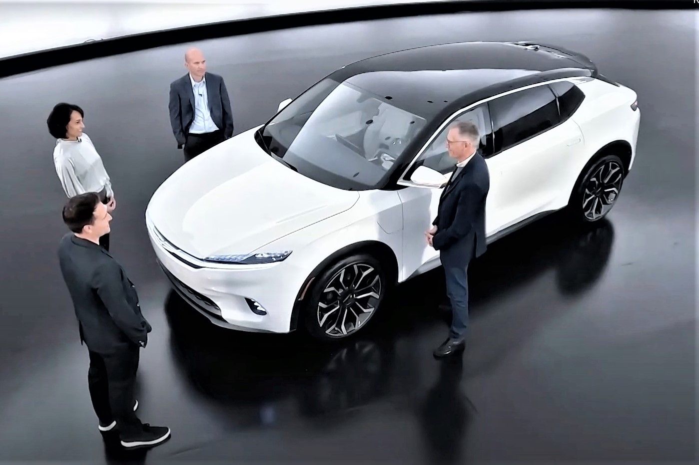 Stellantis, LG Energy pick Ontario for battery plant: report | Driving