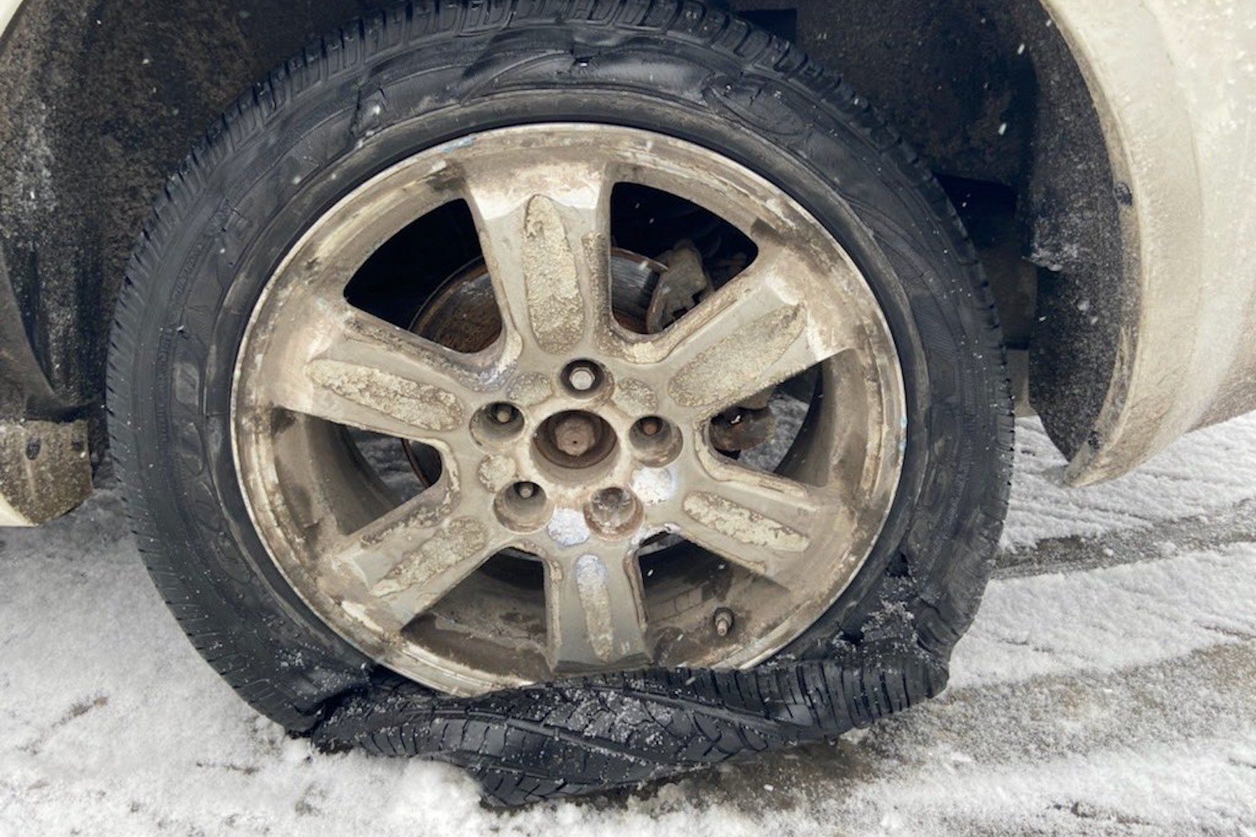 Ontario police charge drivers for wheely unsafe situations | Driving