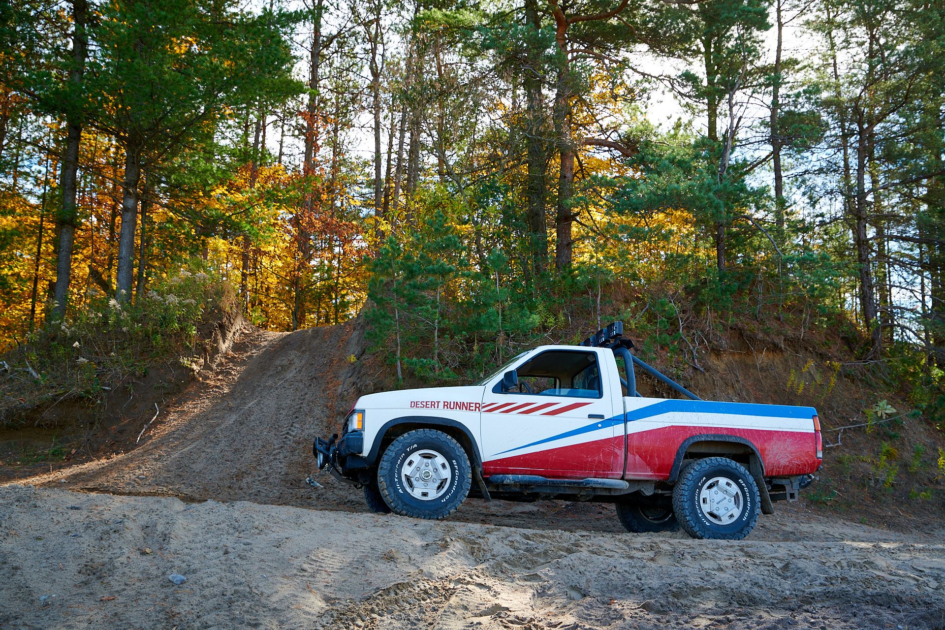 Tyco toy for a big boy: The Nissan Desert Runner | Driving