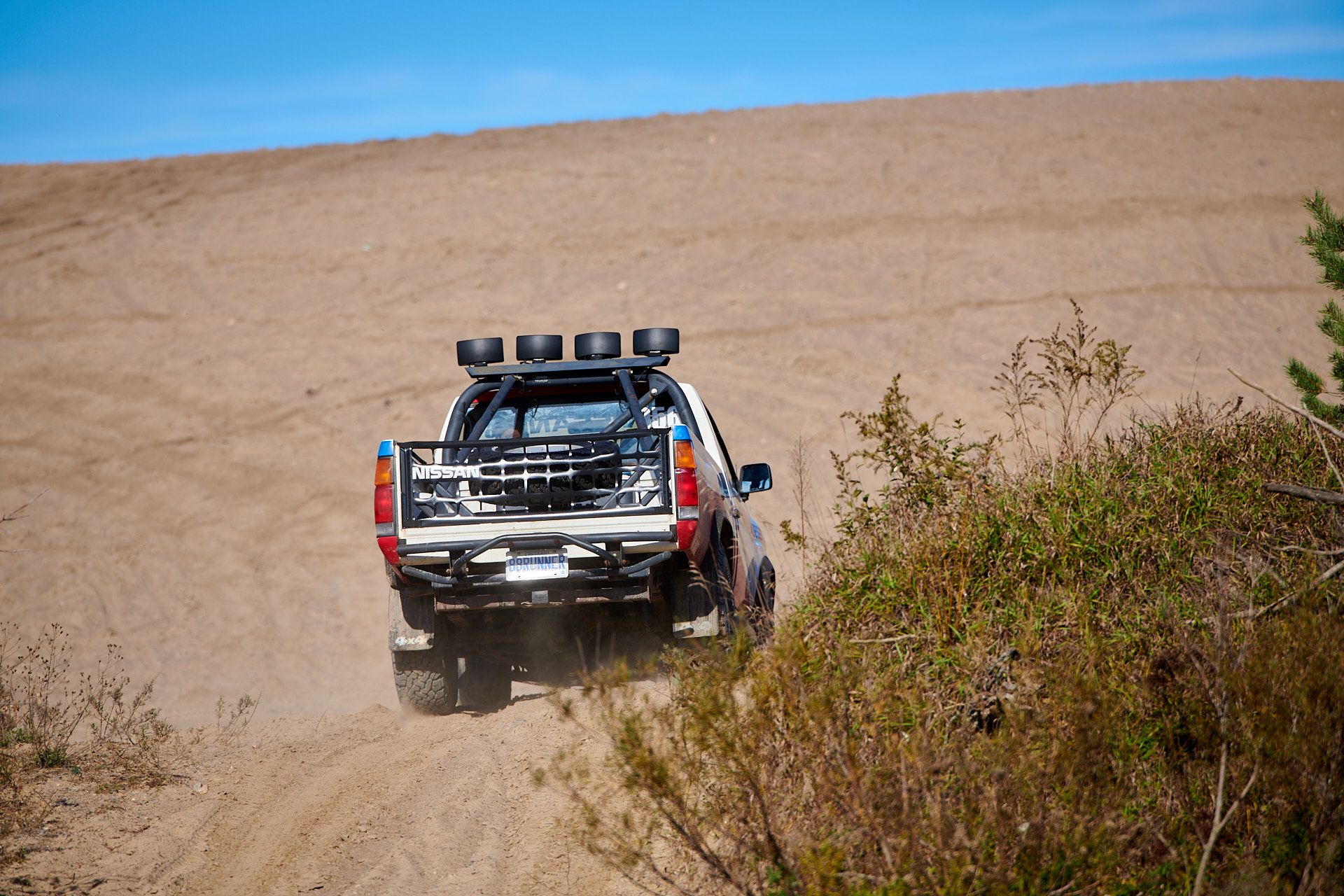 Tyco toy for a big boy: The Nissan Desert Runner | Driving