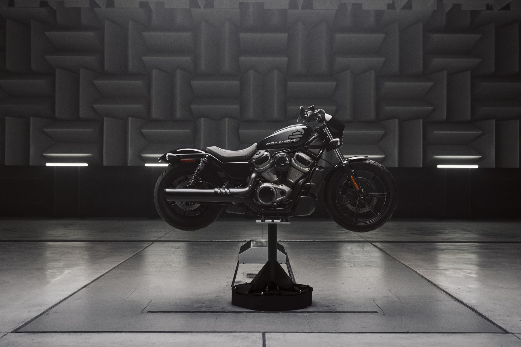 First Look: 2023 Harley-Davidson Nightster 975 | Driving