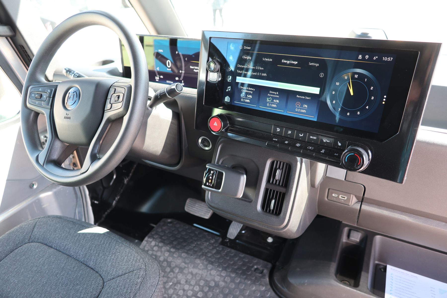 First Drive: 2022 BrightDrop Zevo 600 | Driving