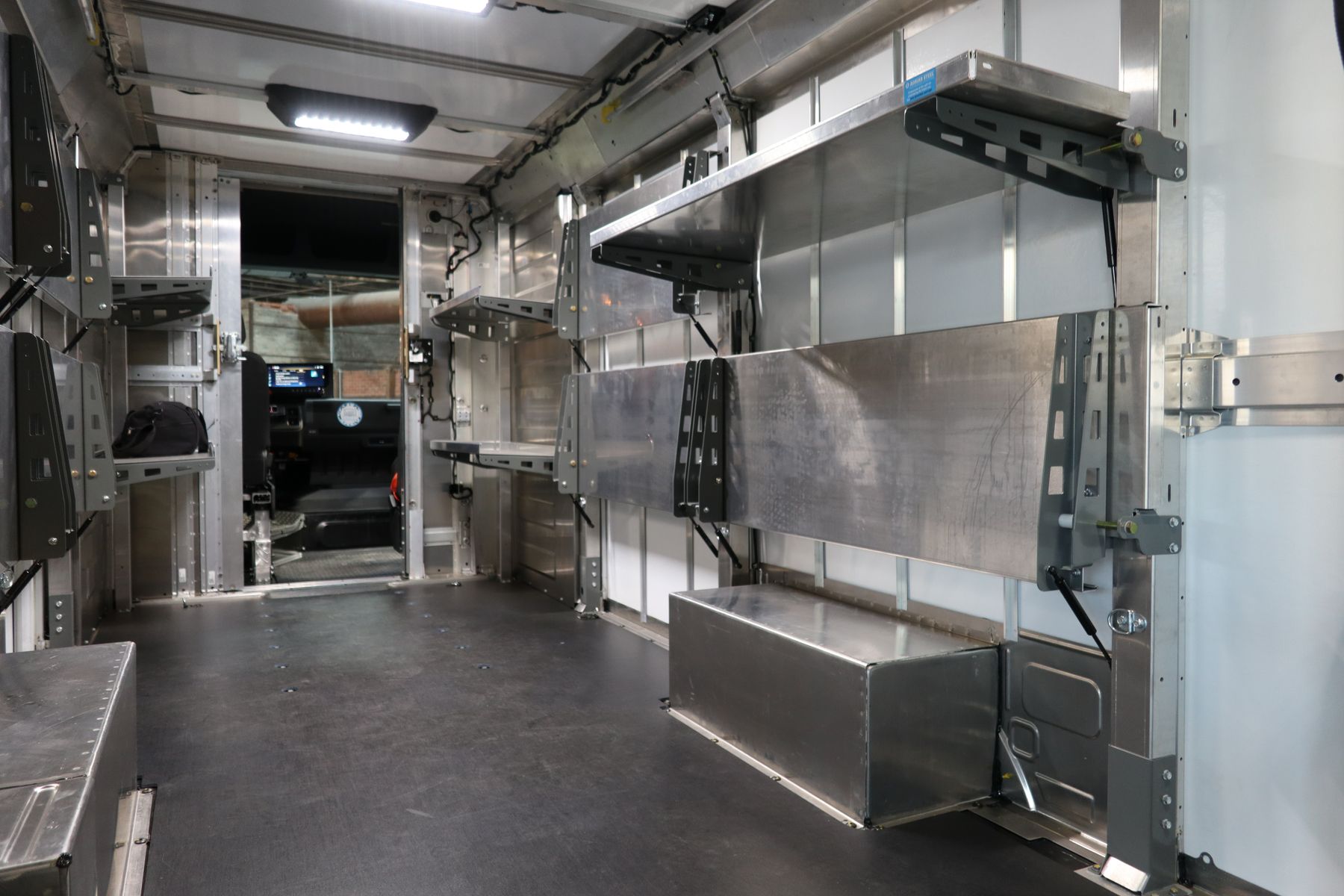 First Drive: 2022 BrightDrop Zevo 600 | Driving