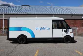 First Drive: 2022 BrightDrop Zevo 600 | Driving