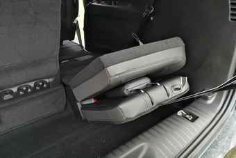 2022 Chrysler Pacifica Touring-L AWD Minivan Review | Driving