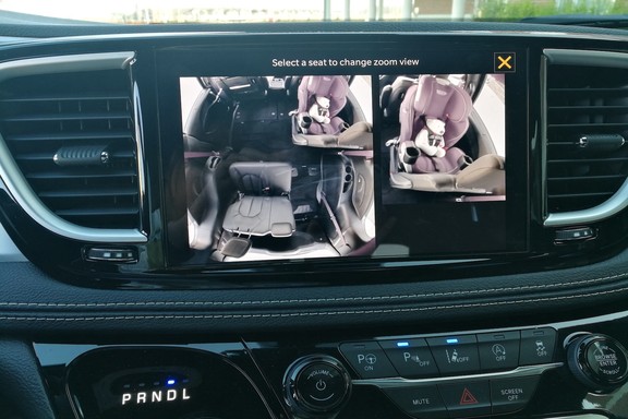 2022 Chrysler Pacifica Touring-L AWD Minivan Review | Driving