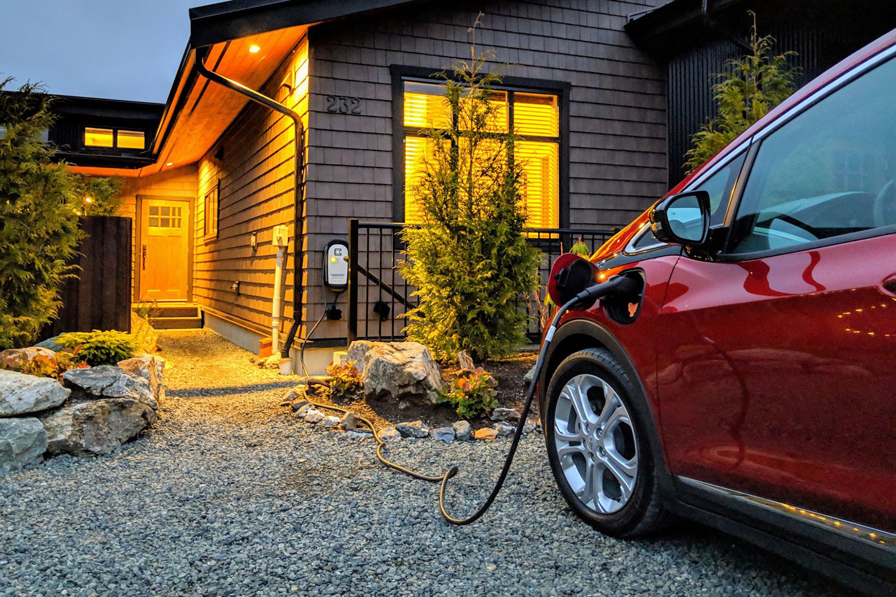Canadian EV sales surge in the first quarter of 2022 | Driving