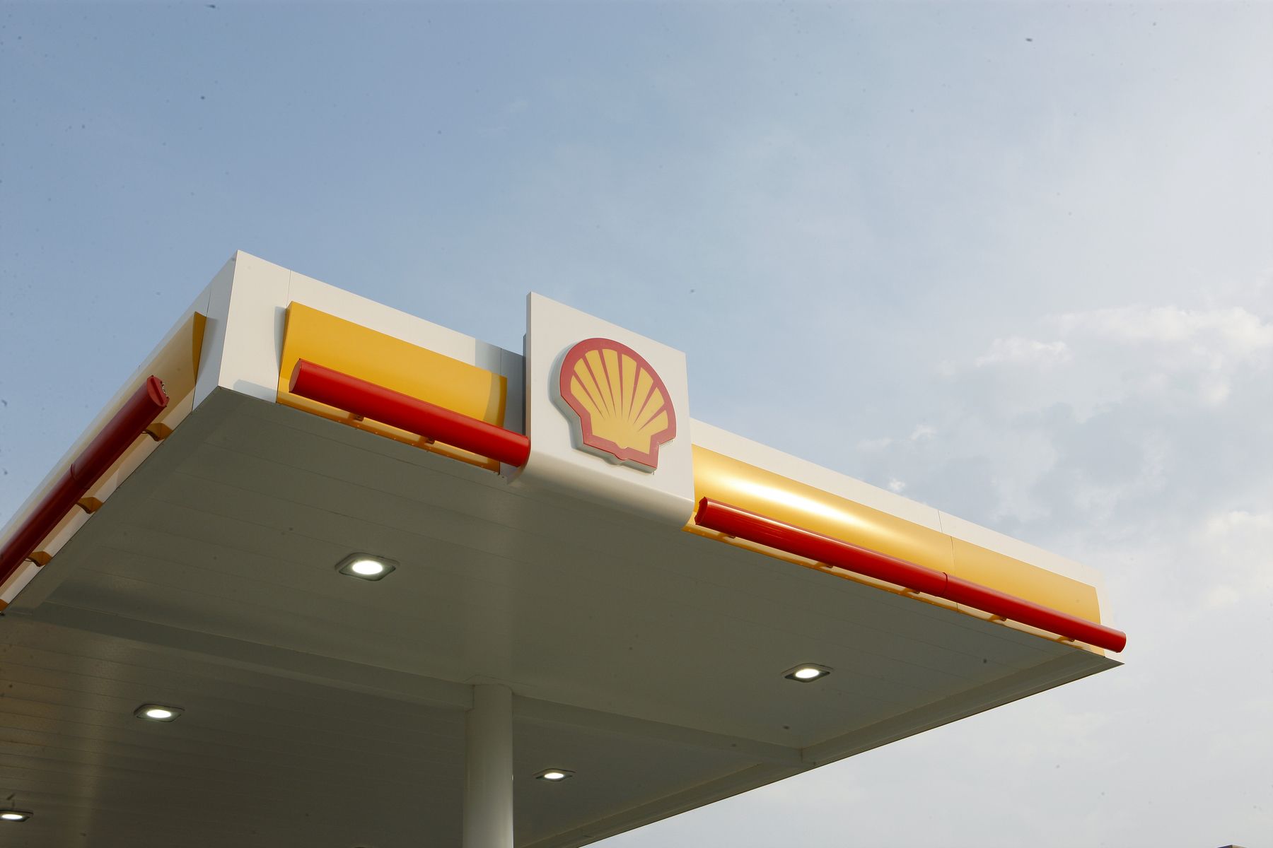 Shell adding 79 fast chargers from B.C. to Ontario this year | Driving