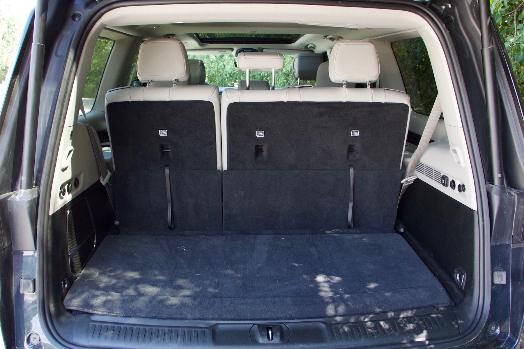 2022 Jeep Wagoneer Road Trip to Lake Superior Provincial Park | Driving