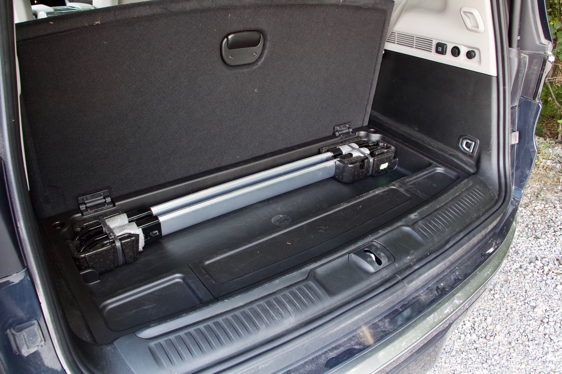 2022 Jeep Wagoneer Road Trip to Lake Superior Provincial Park | Driving