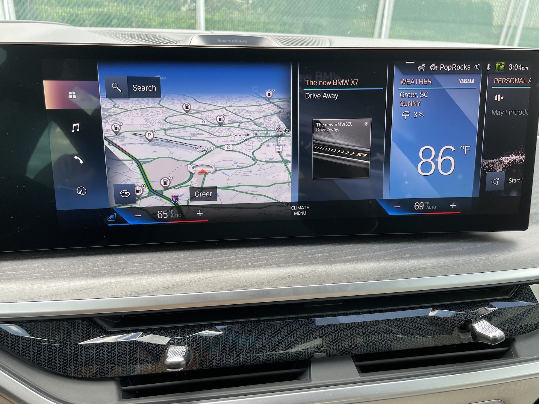 2023 BMW X7 First Drive | Driving