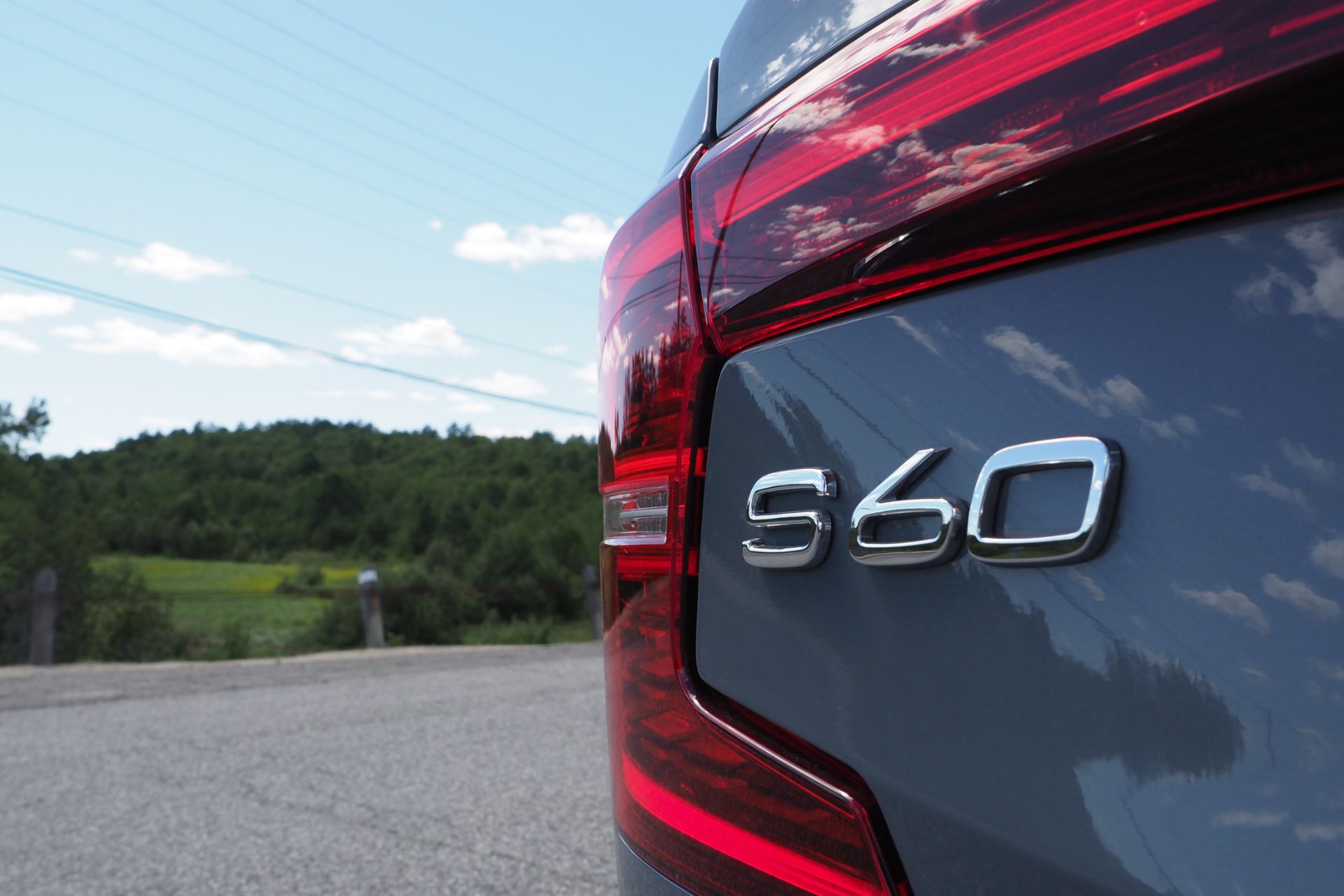 2022 Volvo S60 B5 R-Design Car Review | Driving