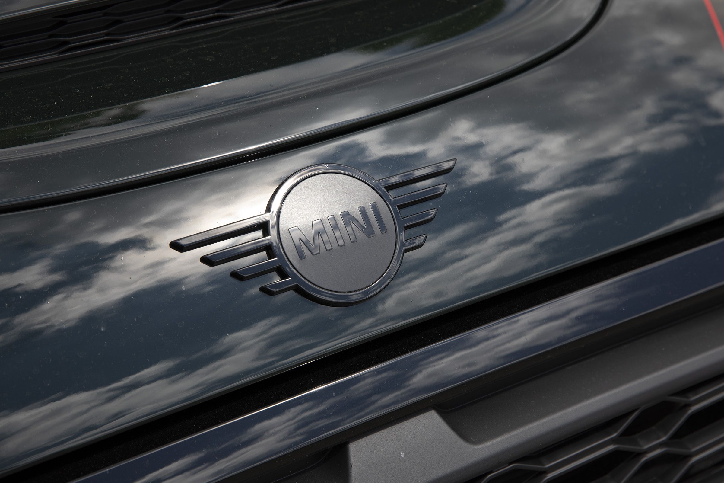 2022 Mini Cooper JCW Car Review | Driving