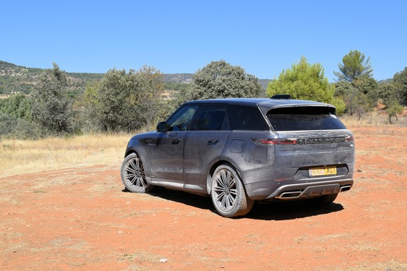 First Drive: 2023 Land Rover Range Rover Sport PHEV | Driving