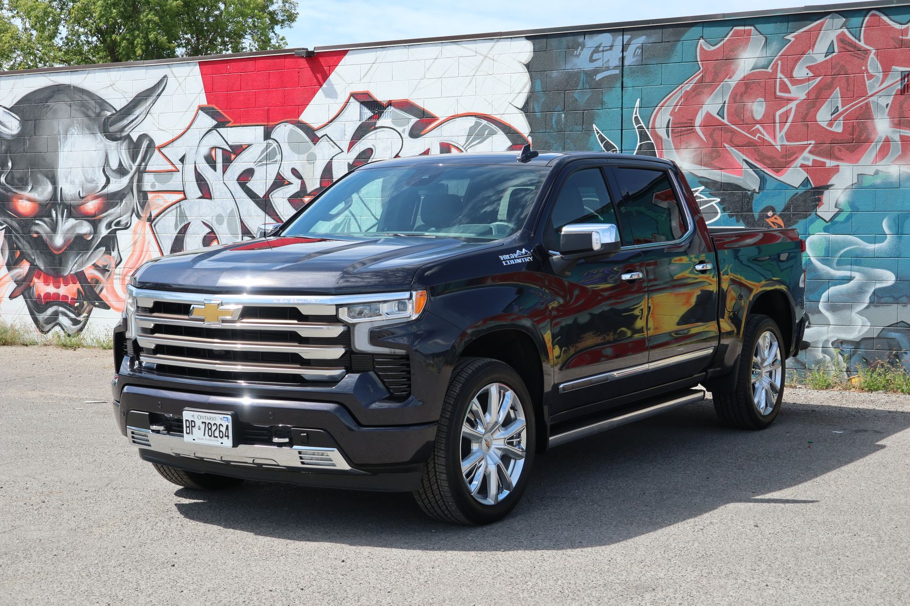 Pickup Review: 2022 Chevrolet Silverado High Country | Driving