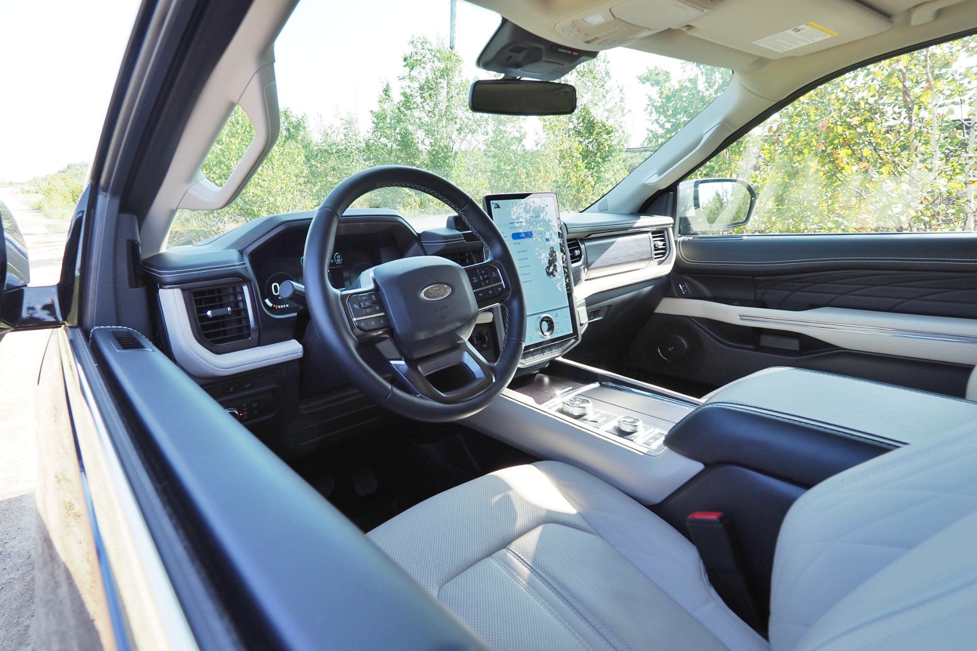 2022 Ford Expedition Max SUV Review | Driving