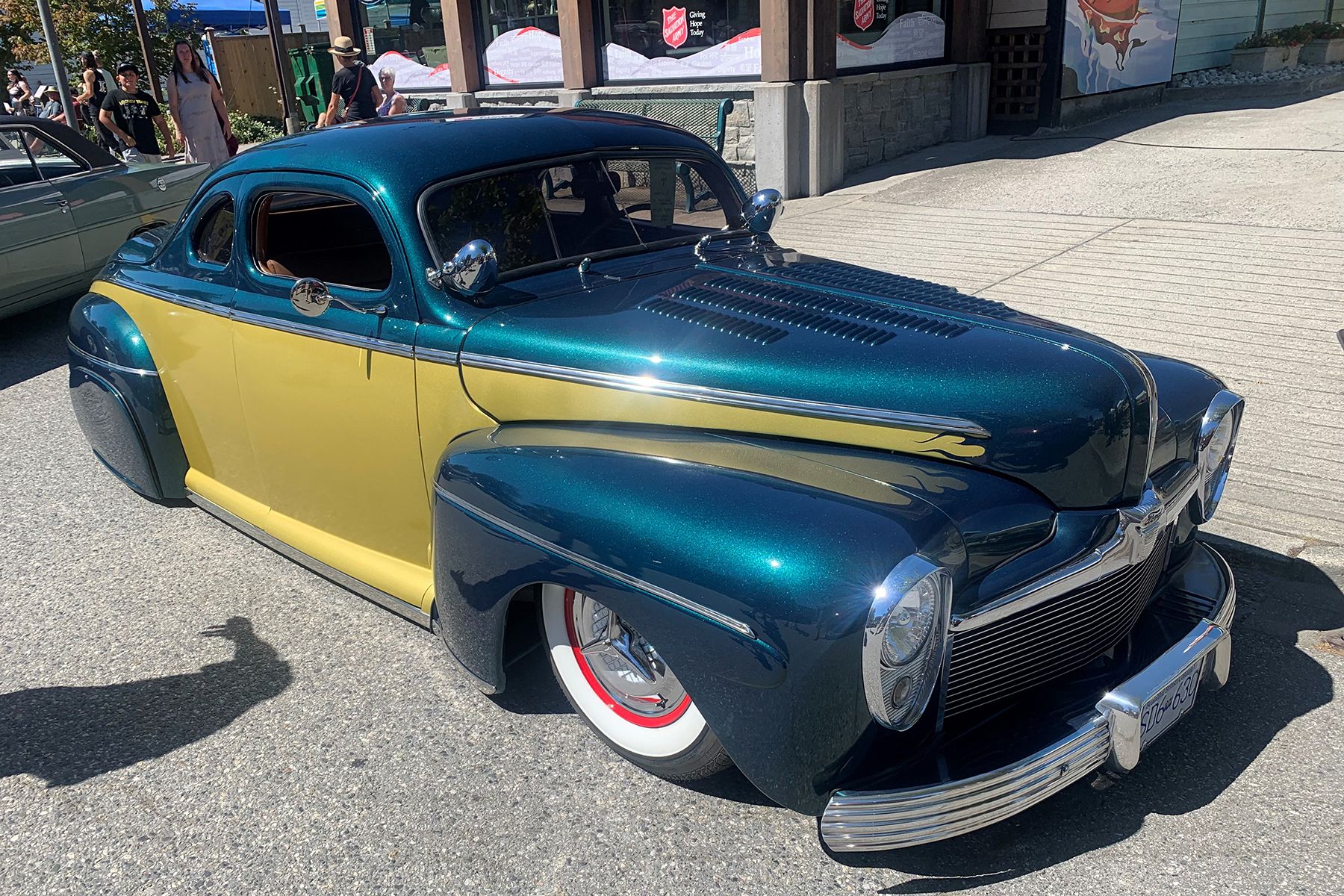 Collector Classics: 1946 Ford Coupe hot rod | Driving