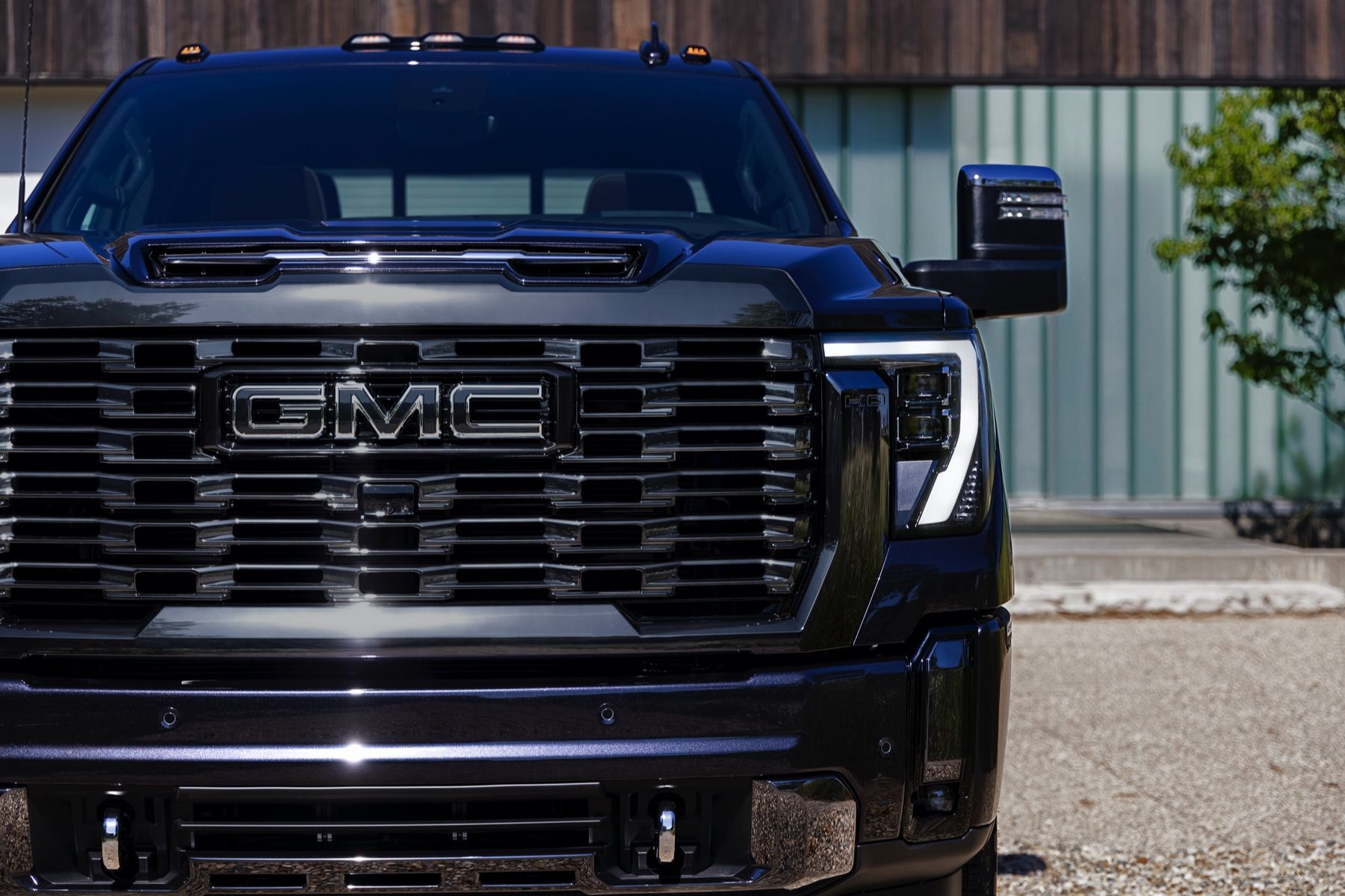 First Look: 2024 GMC Sierra HD | Driving