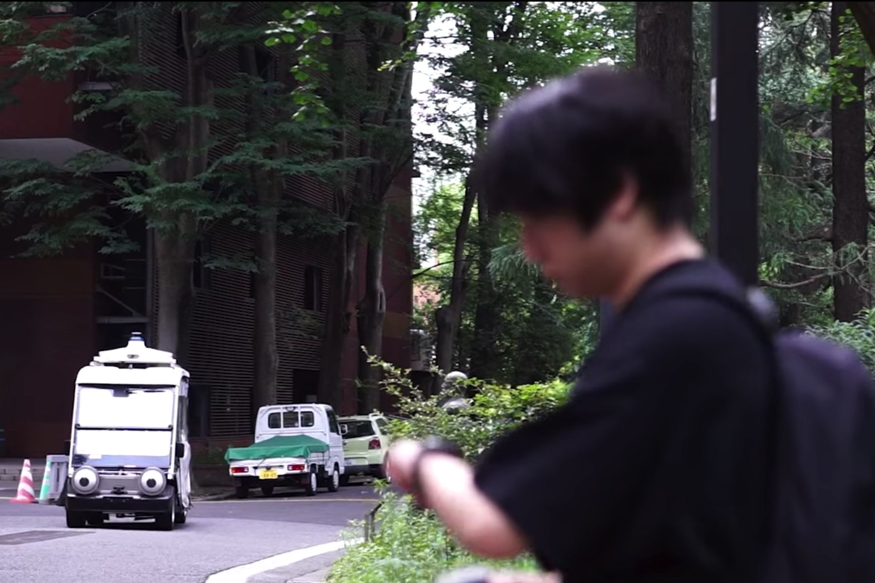 Are Autonomous Cars Safer With Giant Googly Eyes Driving