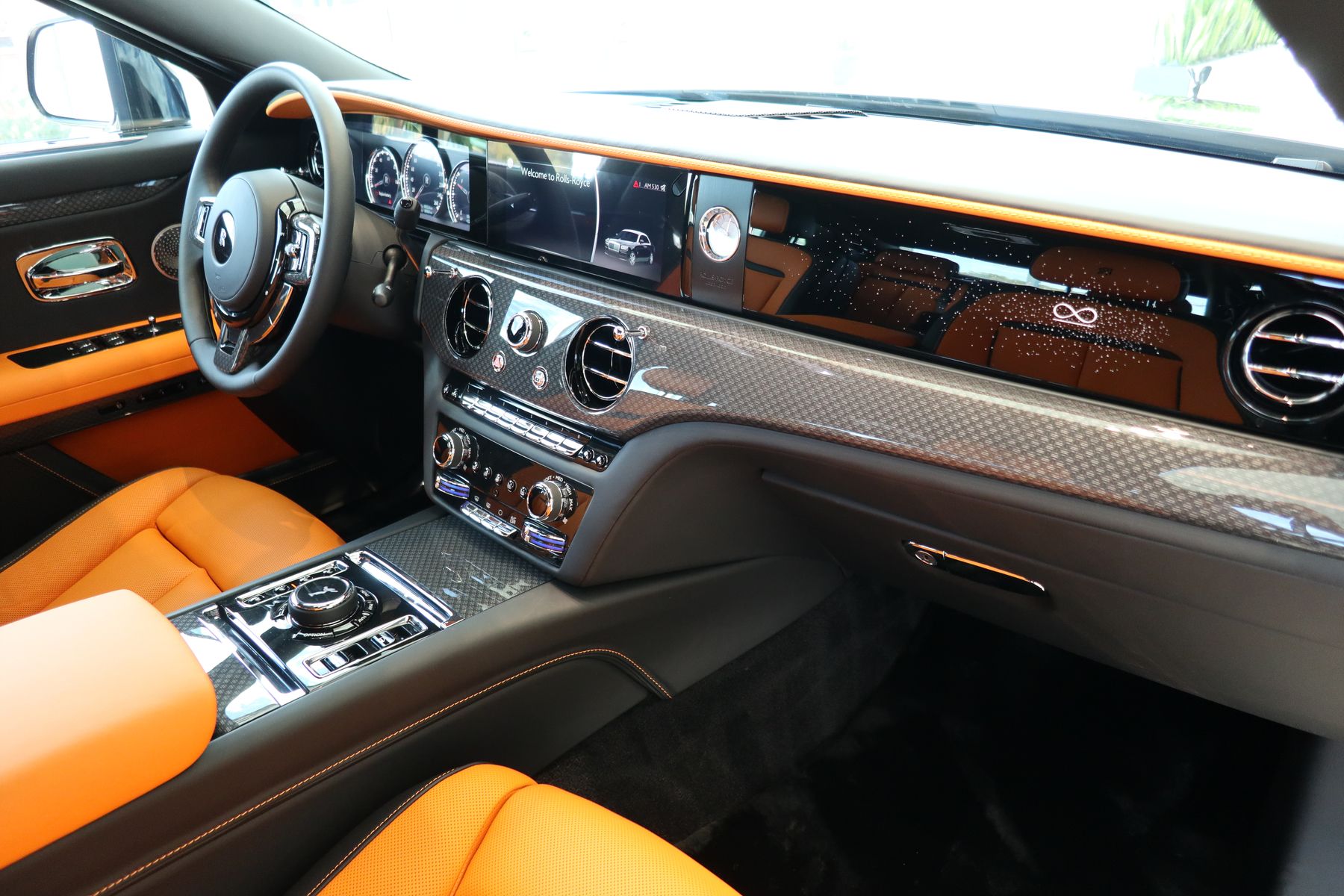 So you want to buy a Rolls-Royce...what's involved? | Driving