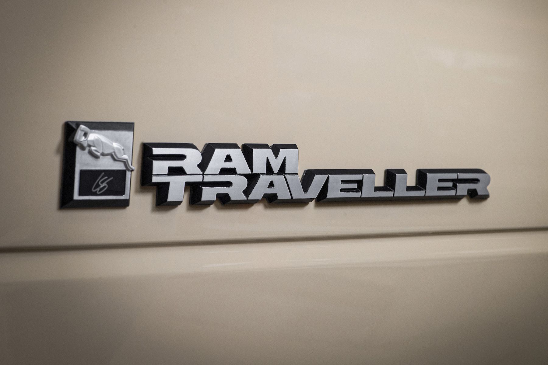 Country star Chris Stapleton's Ram Heavy Duty Traveller is retro gold ...