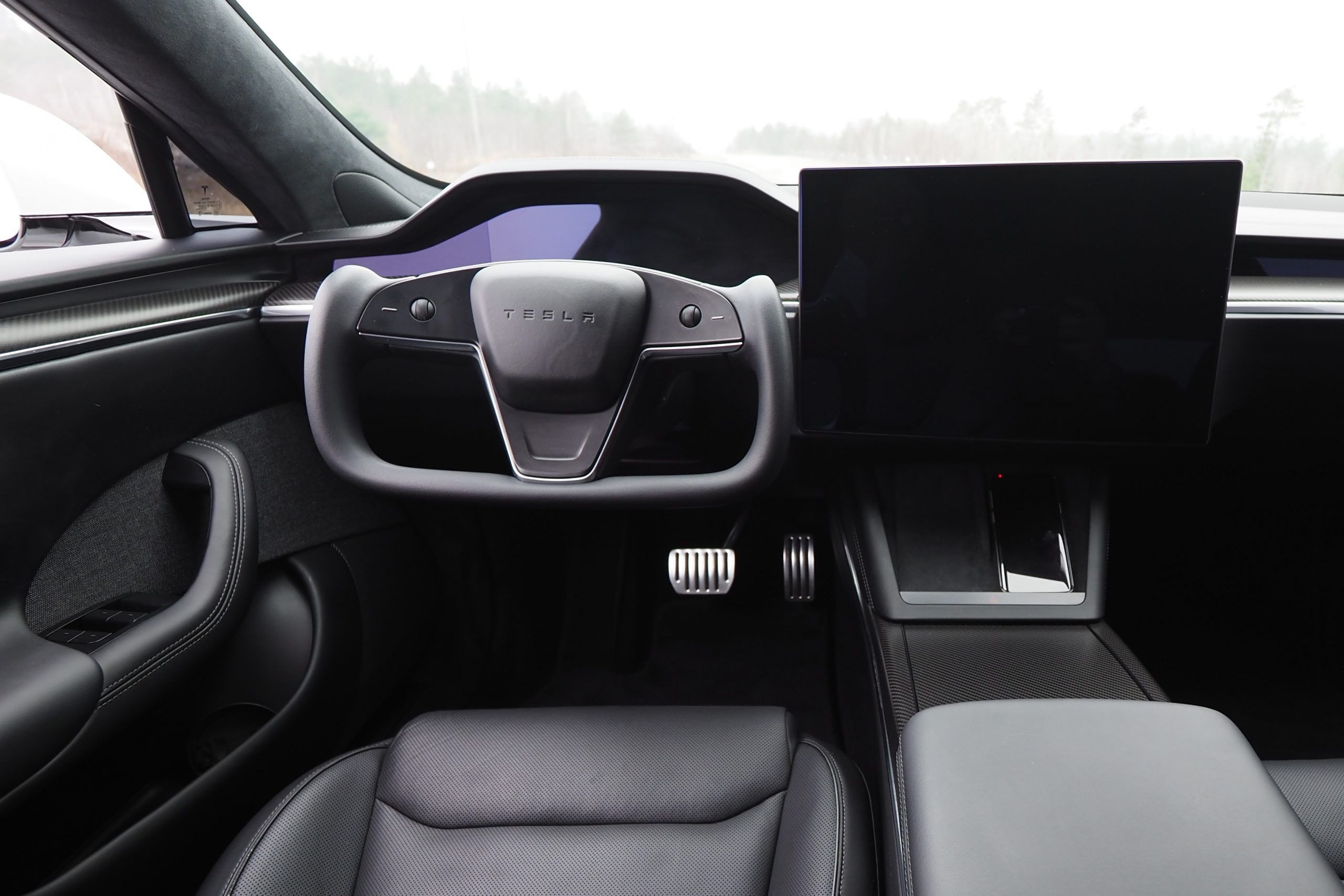 Tesla Model S Plaid Performance Review | Driving