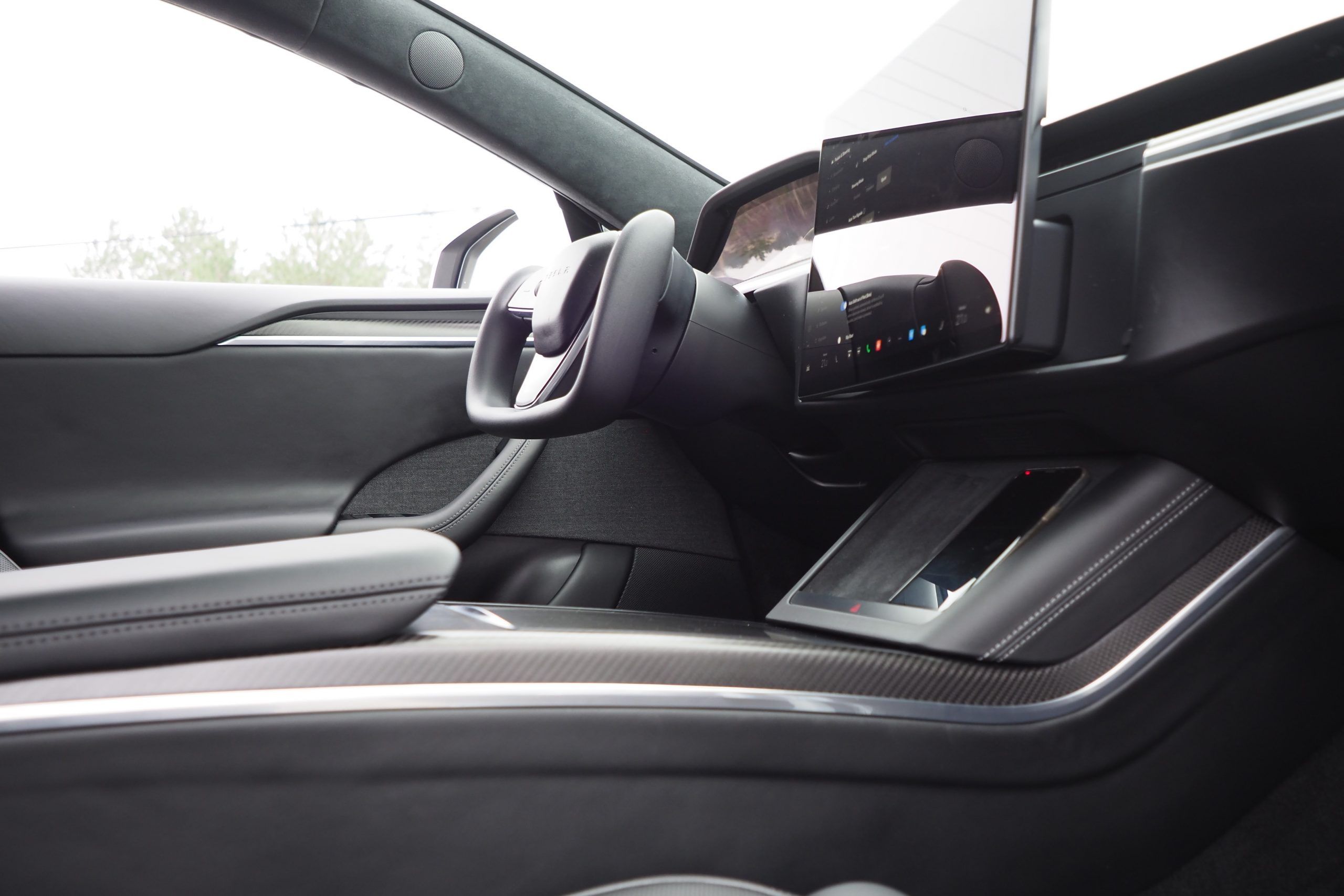 Tesla Model S Plaid Performance Review | Driving