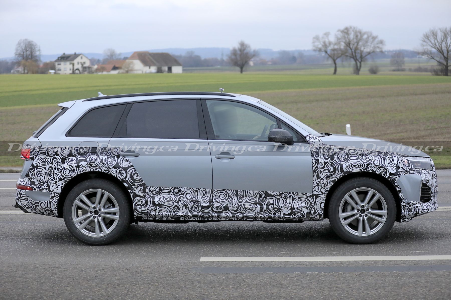 Spied! 2024 Audi Q7 gets a nip and tuck | Driving