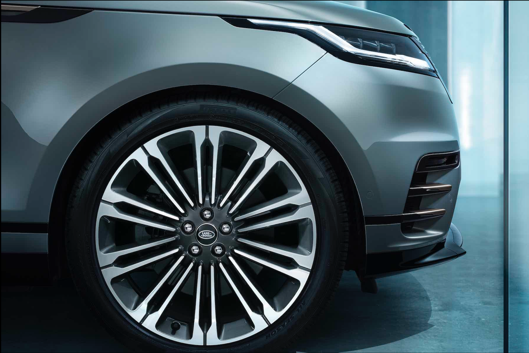 Range Rover tweaks the Velar for 2024, and adds new tech | Driving