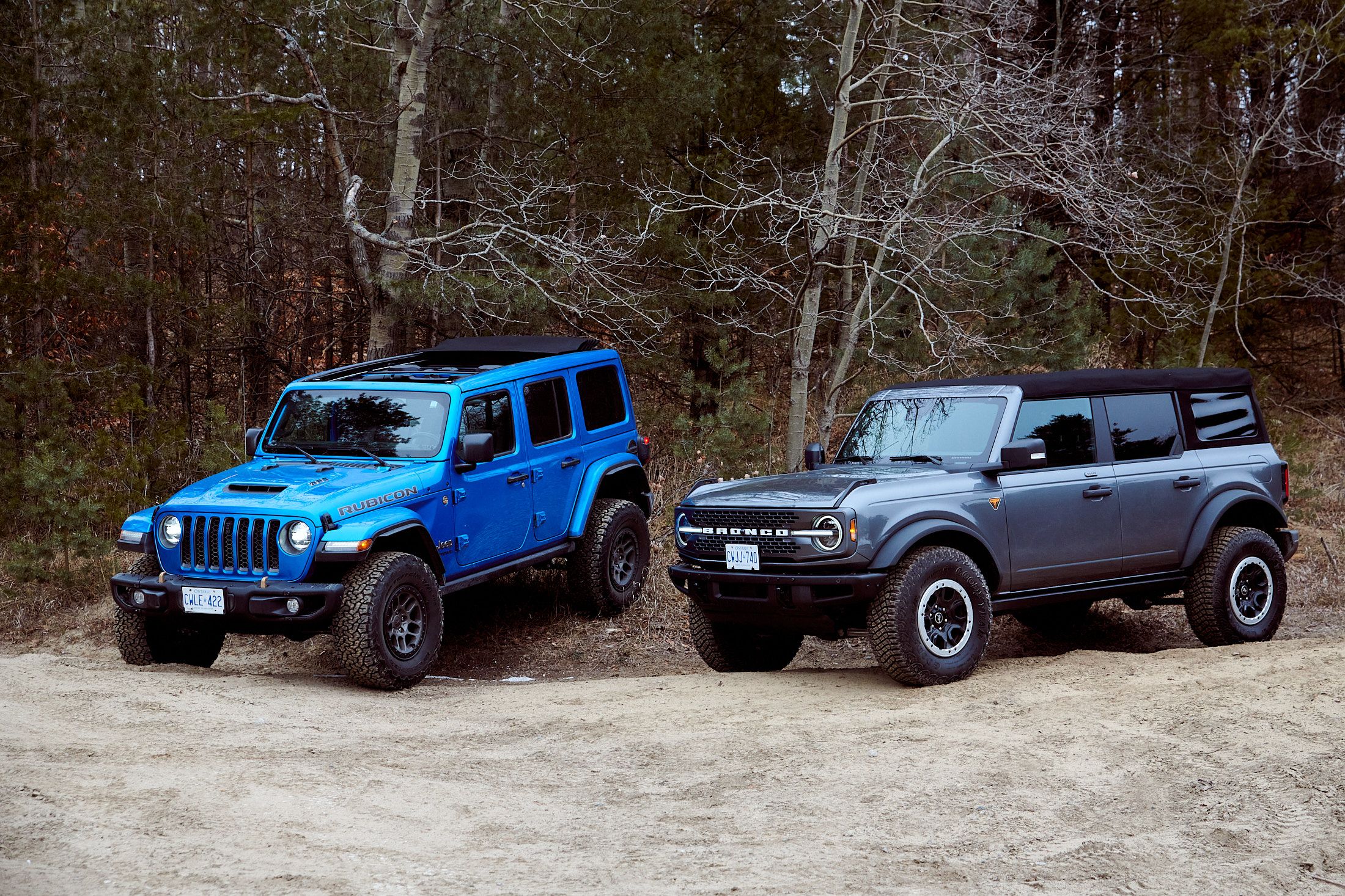 2022 Ford Bronco Sasquatch vs Jeep Wrangler Rubicon Offroad Comparison ...