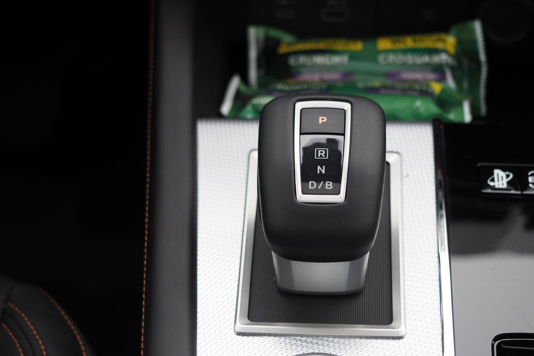 2023 Mitsubishi Outlander PHEV SUV Review - Reviews | Driving