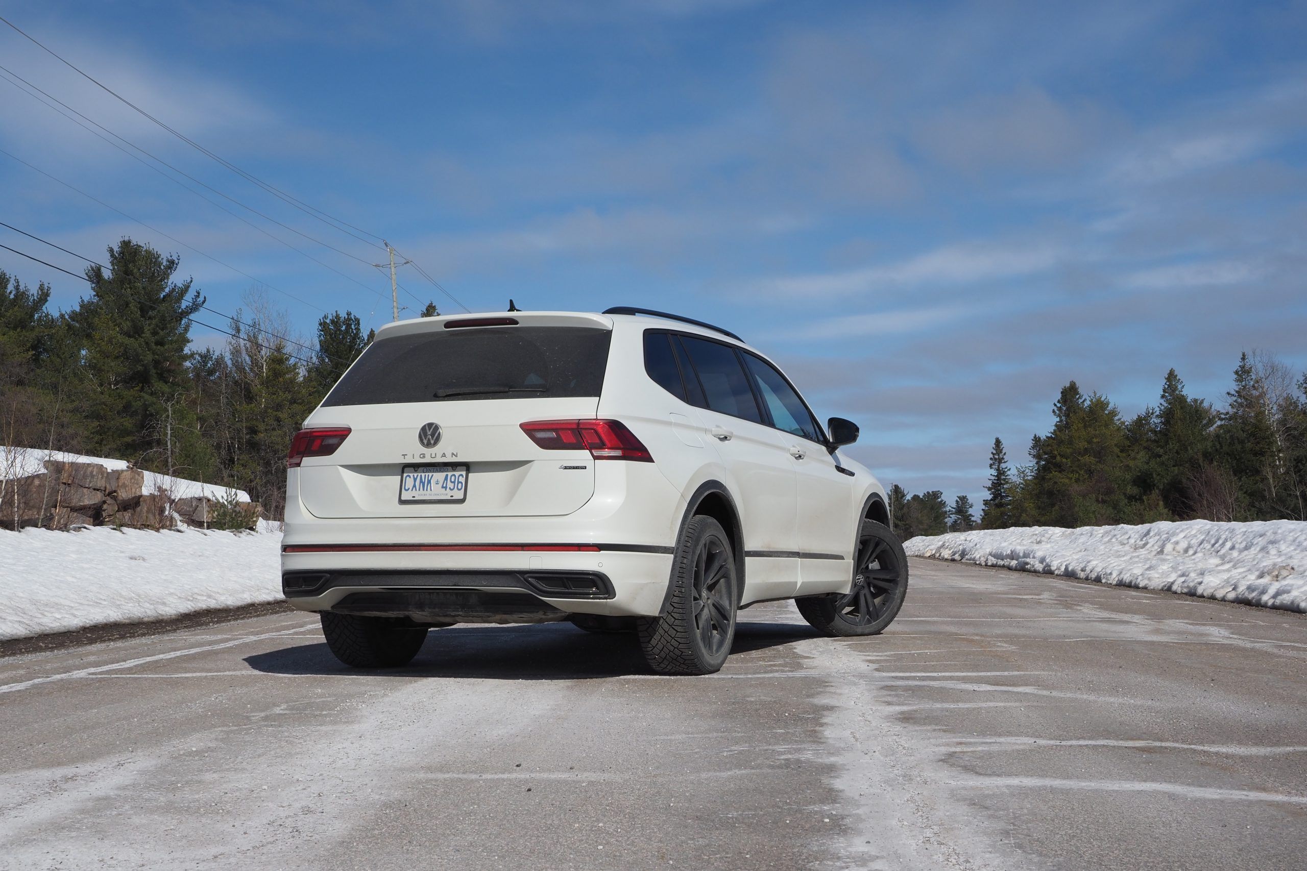 2023 Volkswagen Tiguan Comfortline R-Line Black SUV Review - Reviews ...