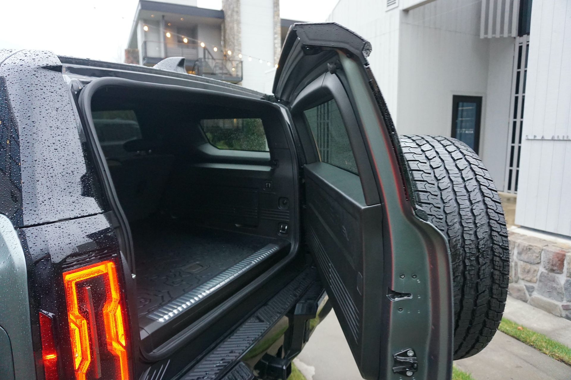 First Drive: 2024 GMC Hummer EV SUV Edition 1 - Reviews | Driving