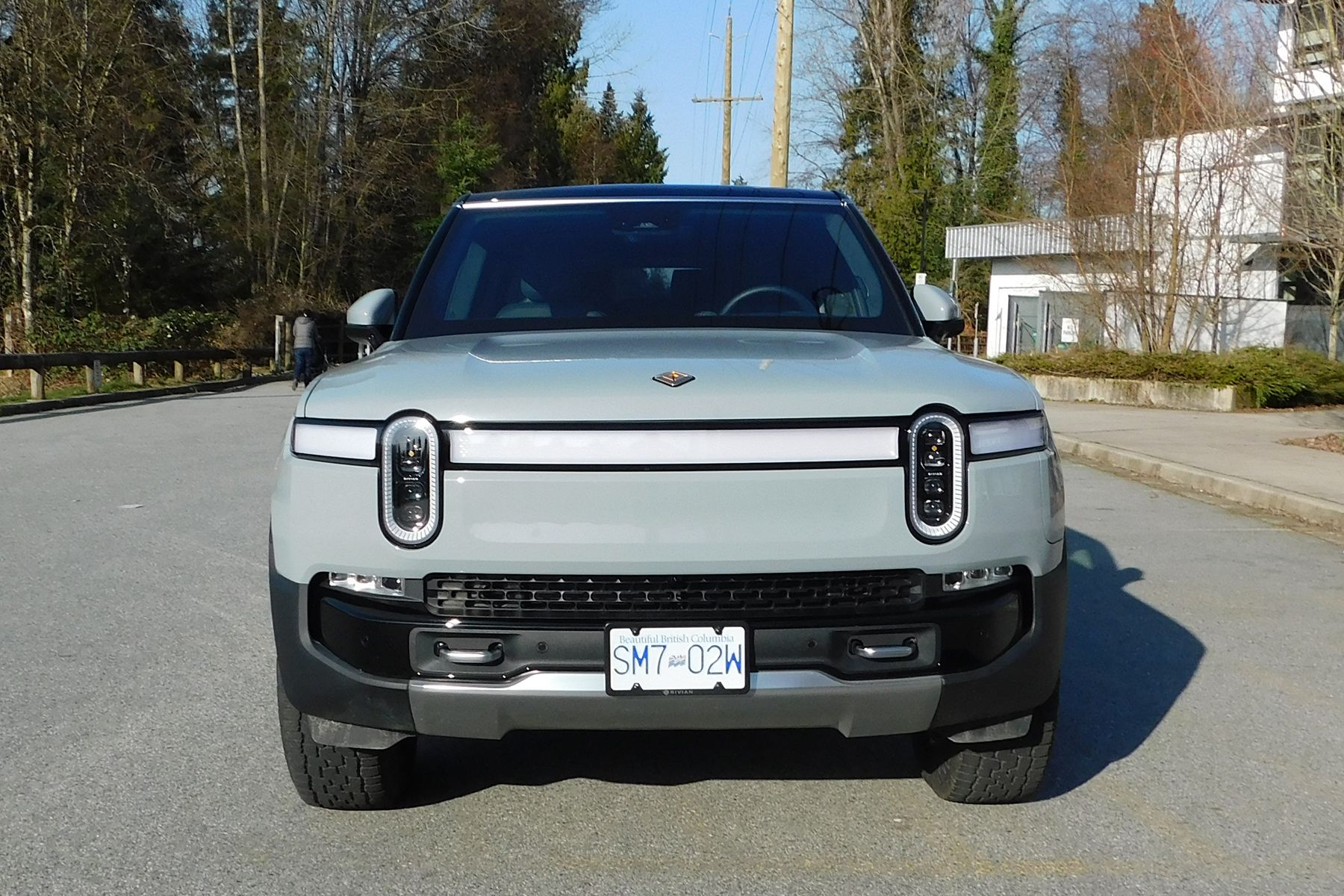 2023 Rivian R1S SUV | EV Review - Reviews | Driving