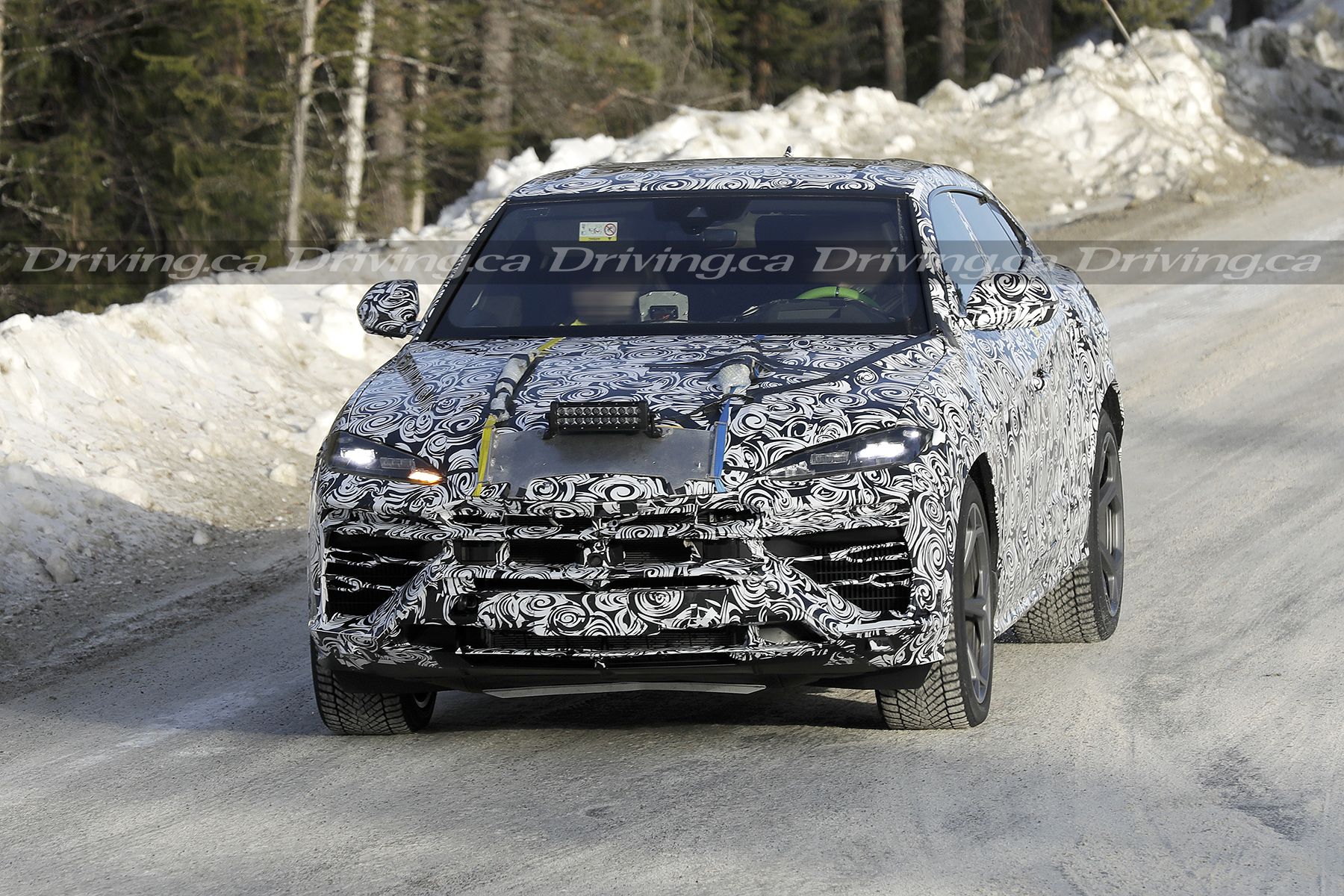 Lamborghini Urus plug-in hybrid spied cold weather testing | Driving