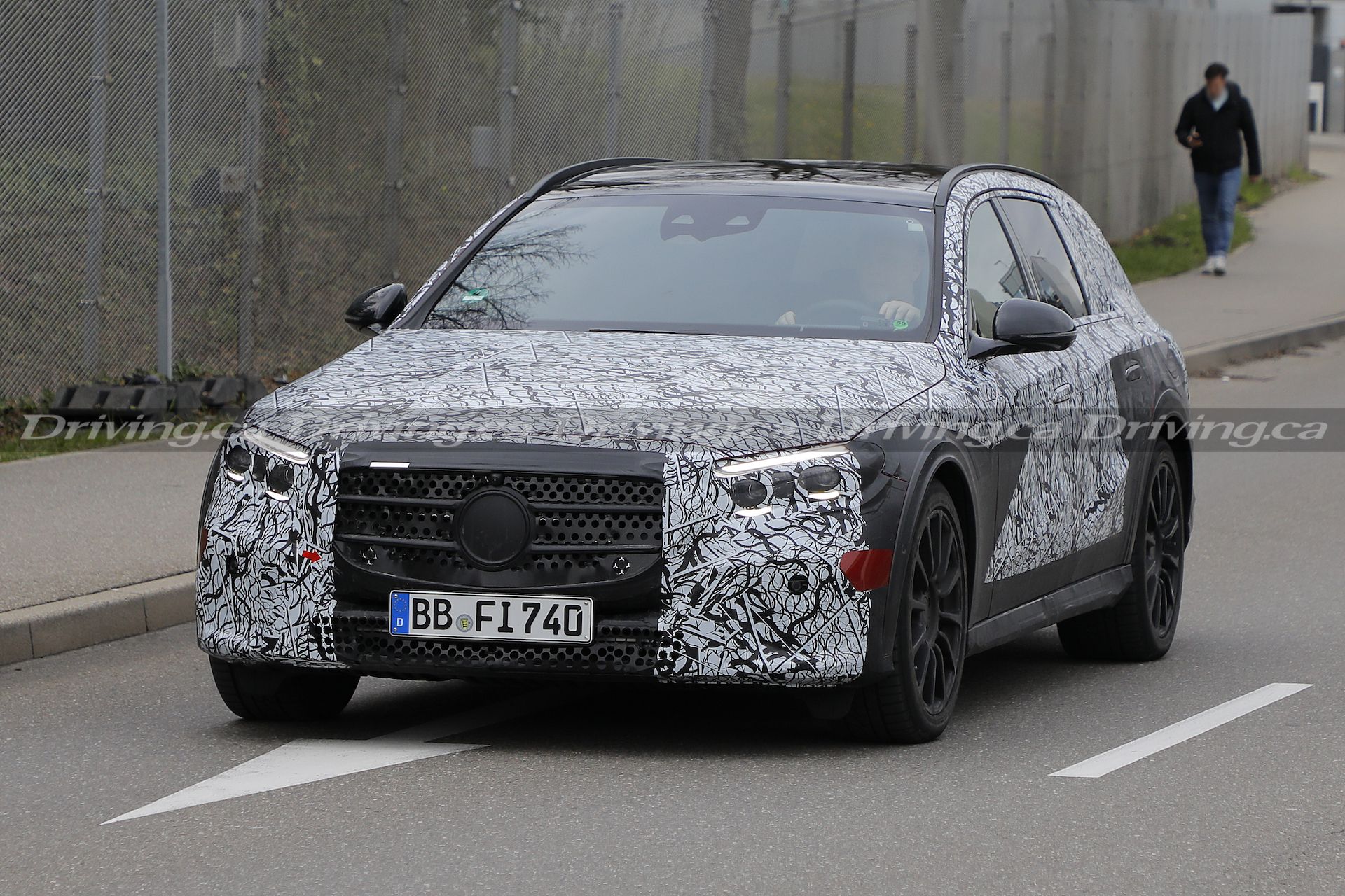 Mercedes-Benz E-Class All Terrain spied in camouflage | Driving