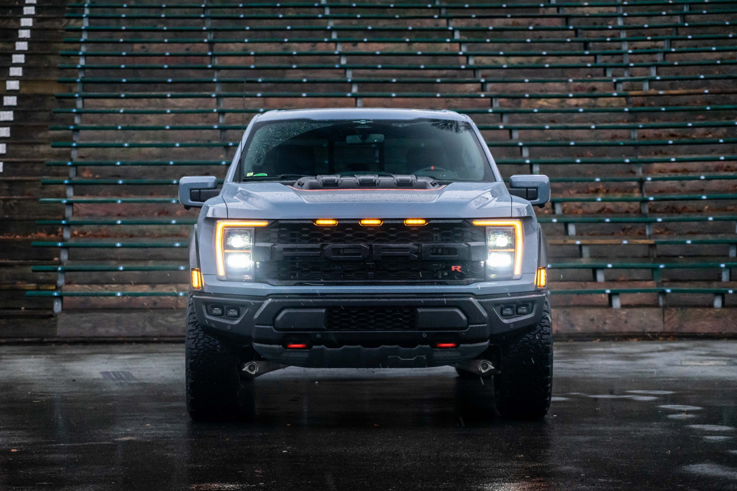 Ford cranks wick on 2024 F-150 Raptor R to 720 horsepower | Driving