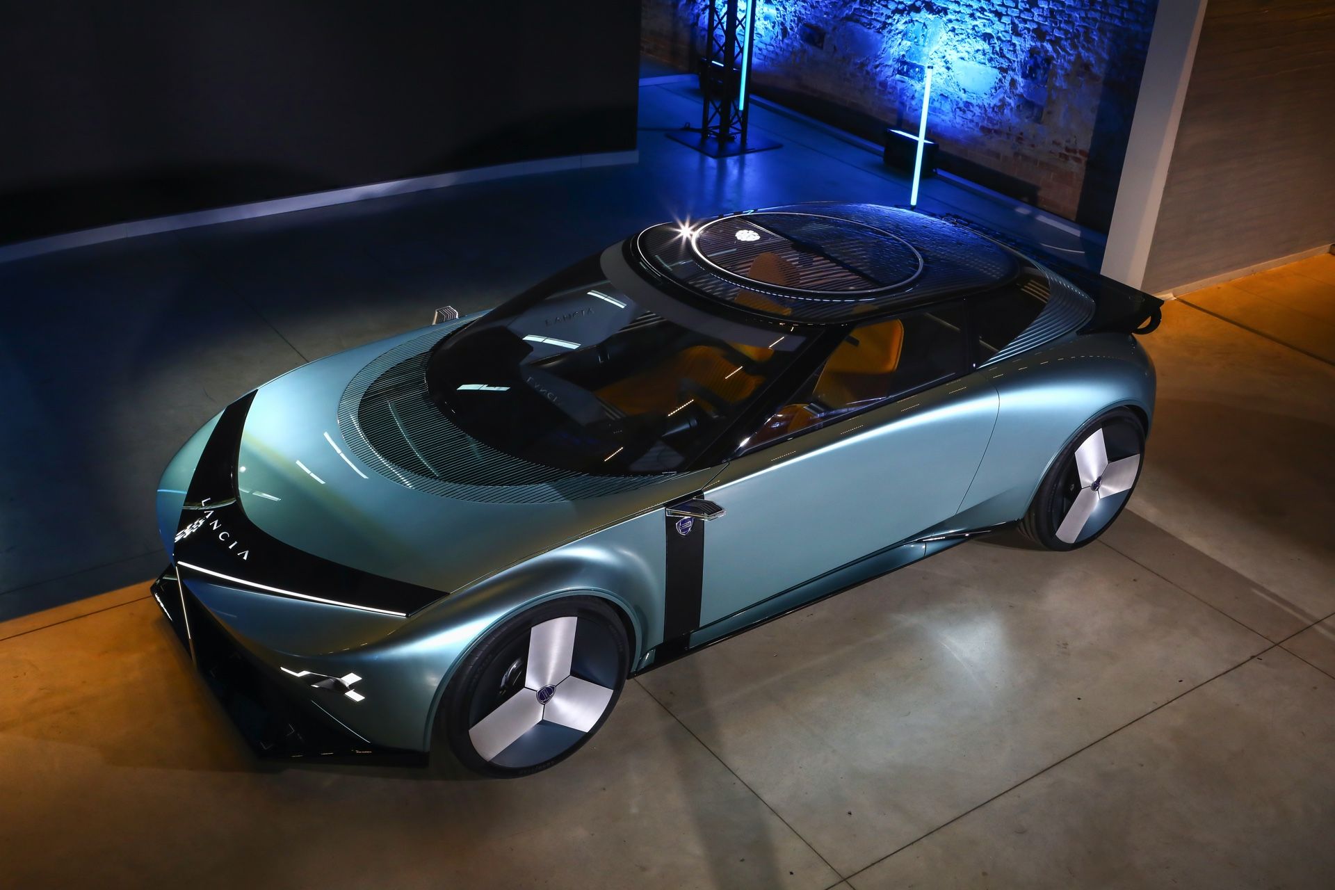 Lancia teases future EV design with Pu+Ra HPE concept | Driving