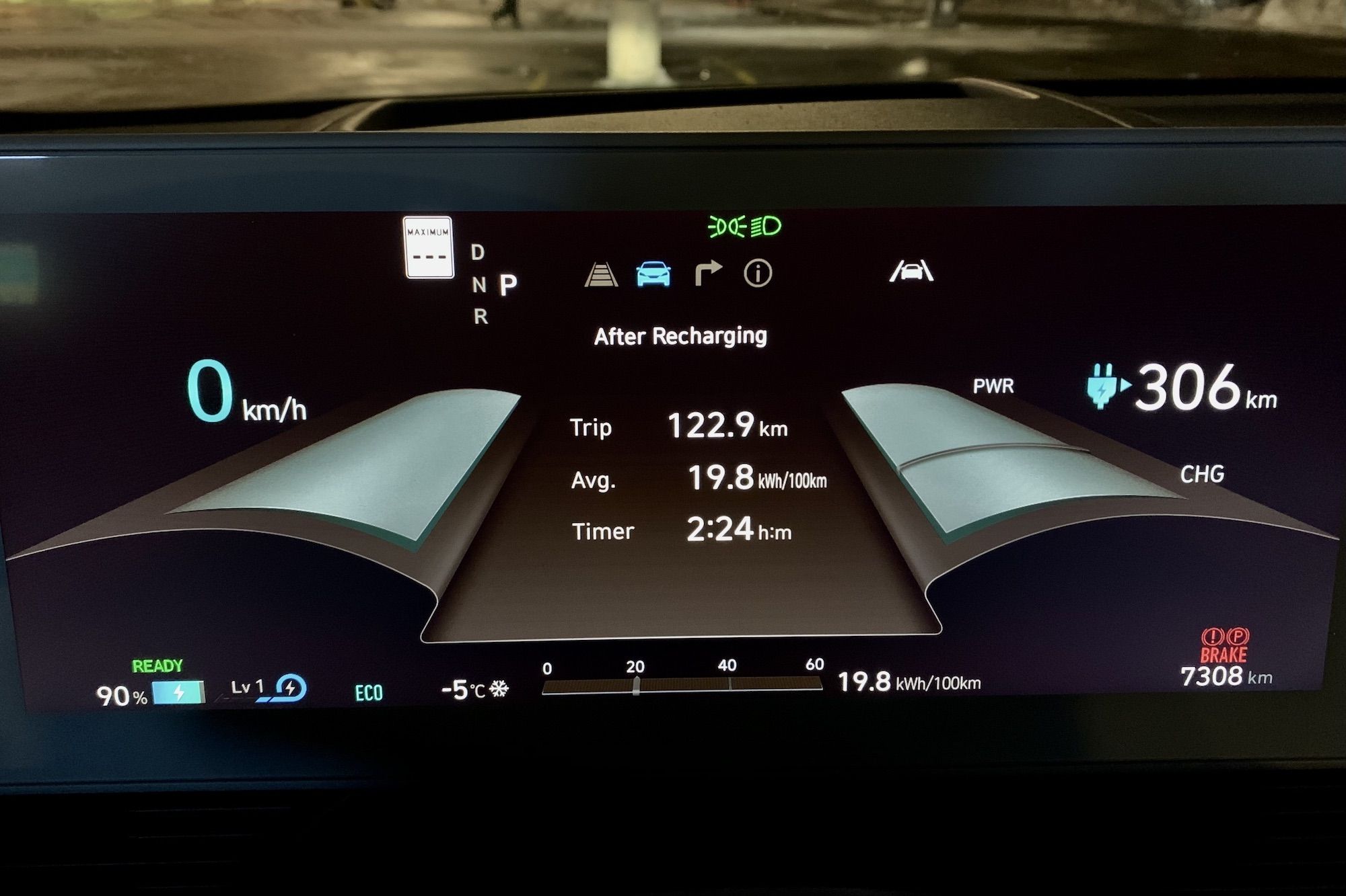 2022 Hyundai Ioniq 5 Long Range AWD Long-term test review | Driving