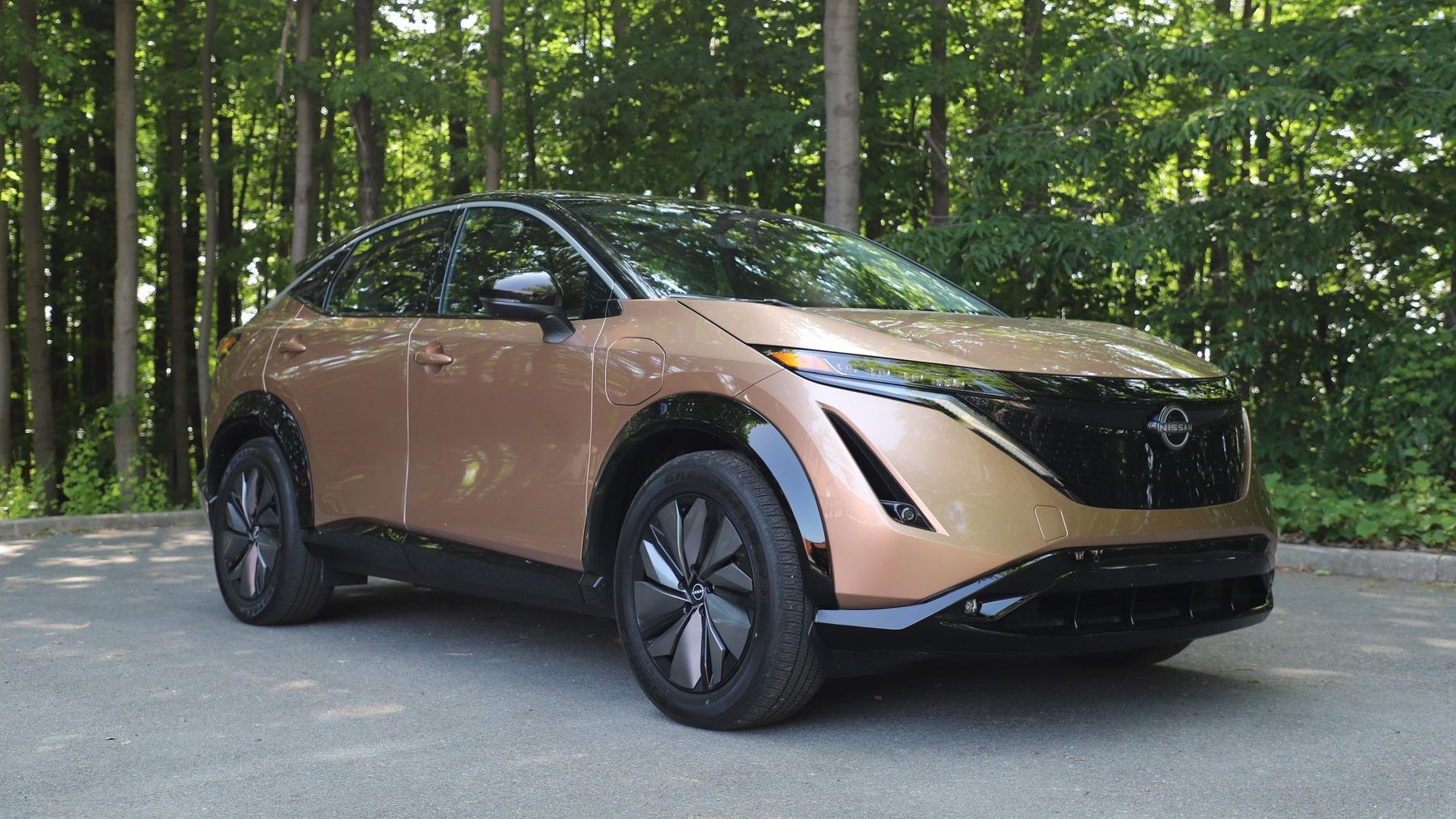 2023 Nissan Ariya | EV Review - Reviews | Driving