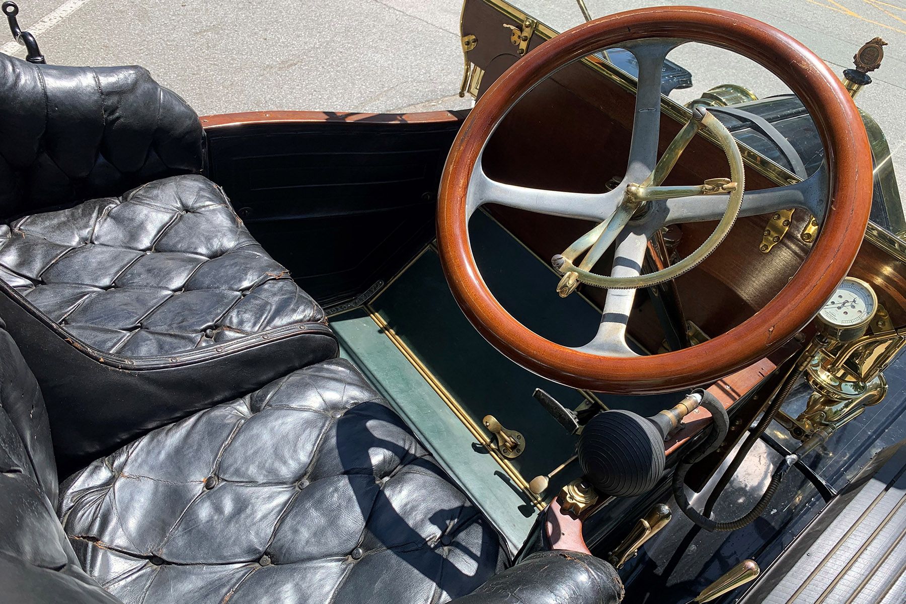 1910 Russell-Knight heading east for a homecoming celebration | Driving
