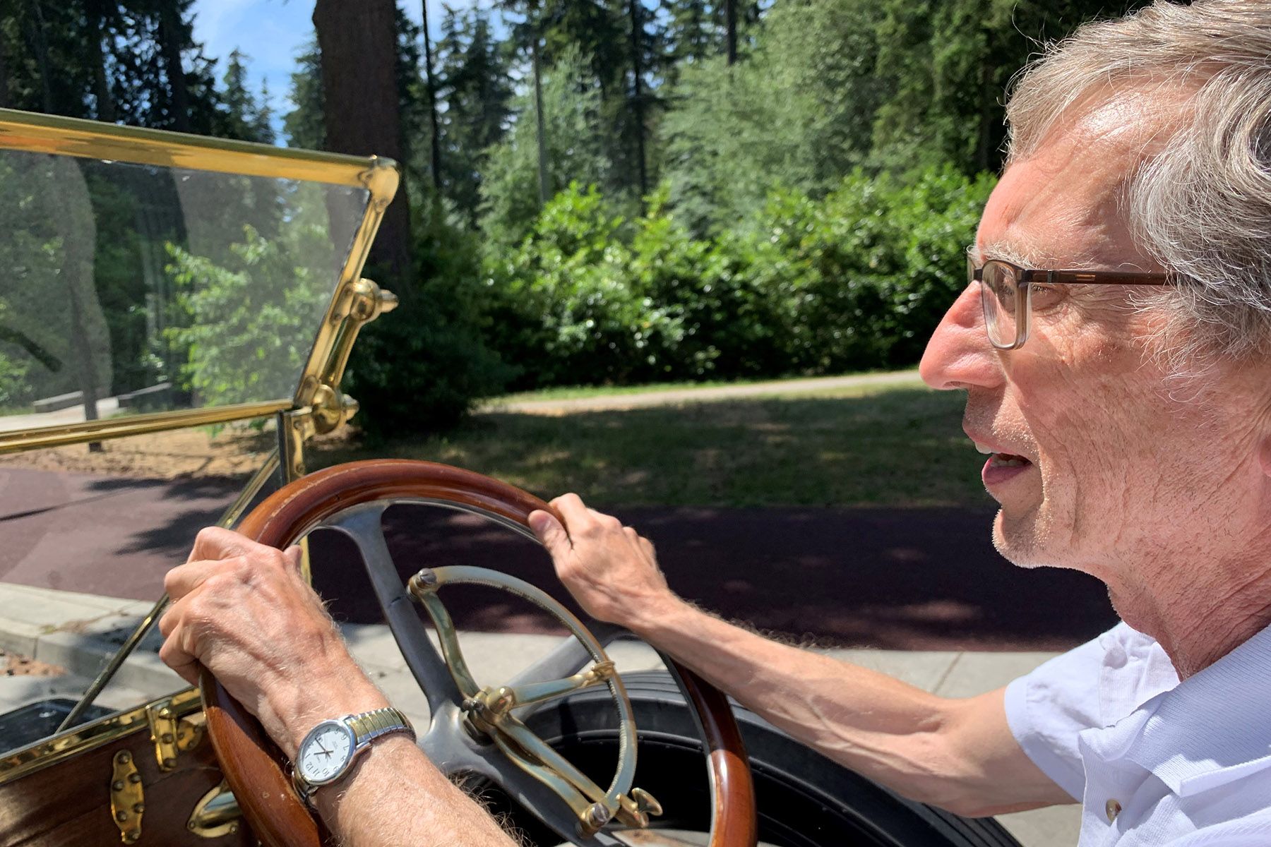 1910 Russell-Knight heading east for a homecoming celebration | Driving