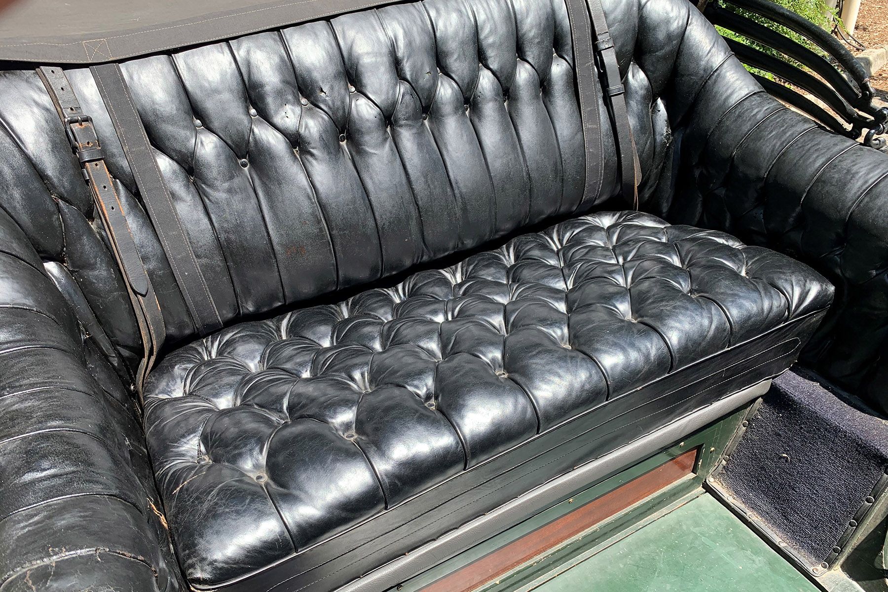 1910 Russell-Knight heading east for a homecoming celebration | Driving