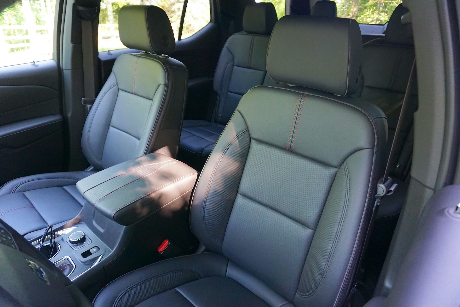 2023 Chevrolet Traverse RS AWD SUV Review - Reviews | Driving