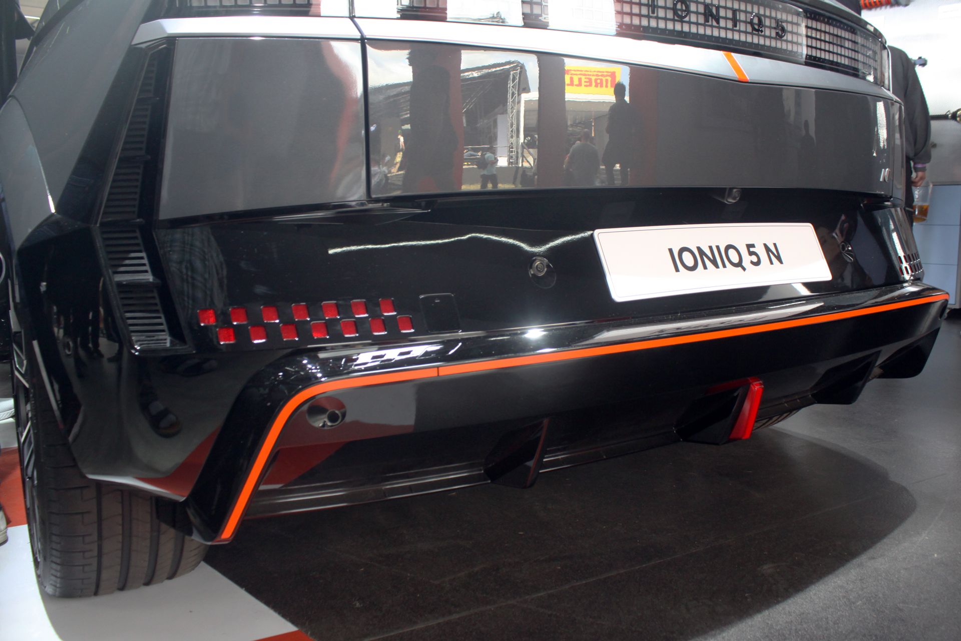 2025 Hyundai Ioniq 5 N is a track-ready performance EV - Reviews | Driving