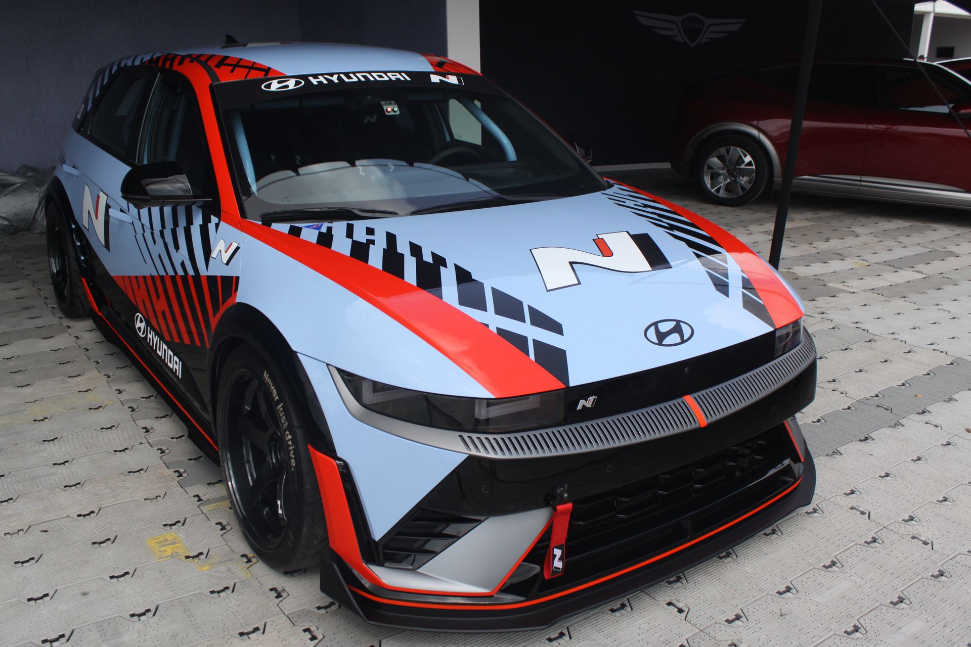 2025 Hyundai Ioniq 5 N is a track-ready performance EV - Reviews | Driving