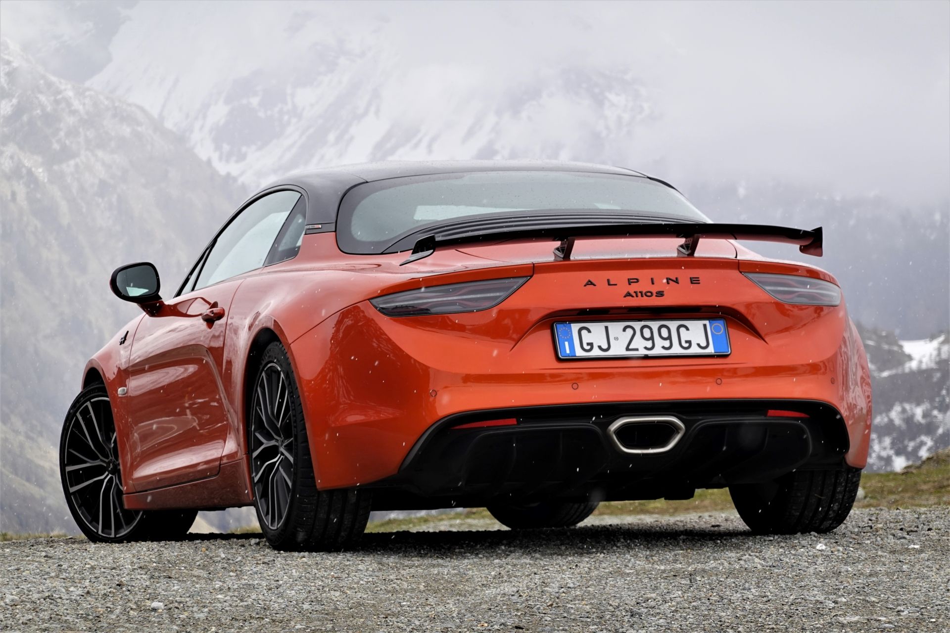 2023 Alpine A110S is a lightweight champ - Reviews | Driving