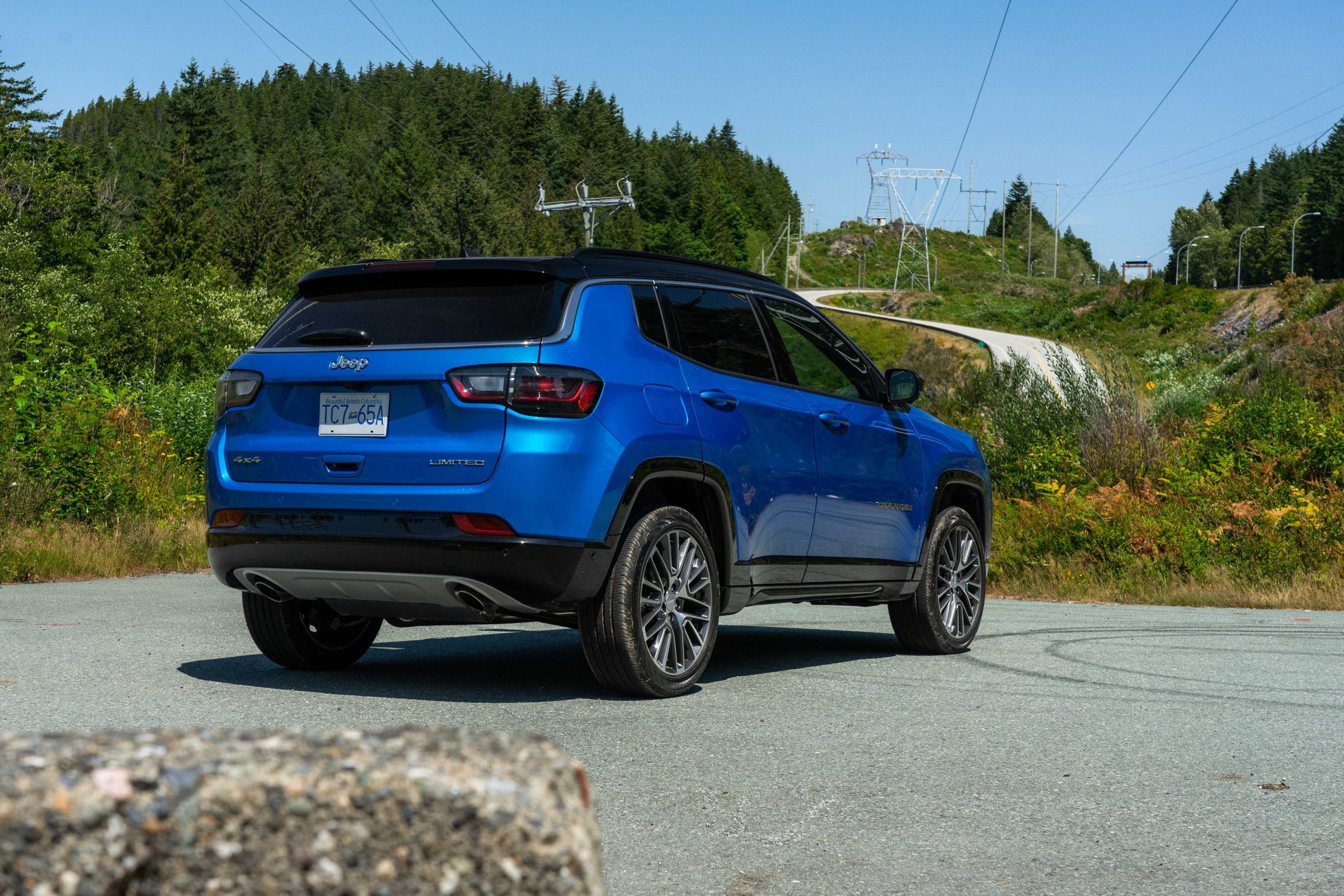 2023 Jeep Compass Limited SUV Review - Reviews | Driving