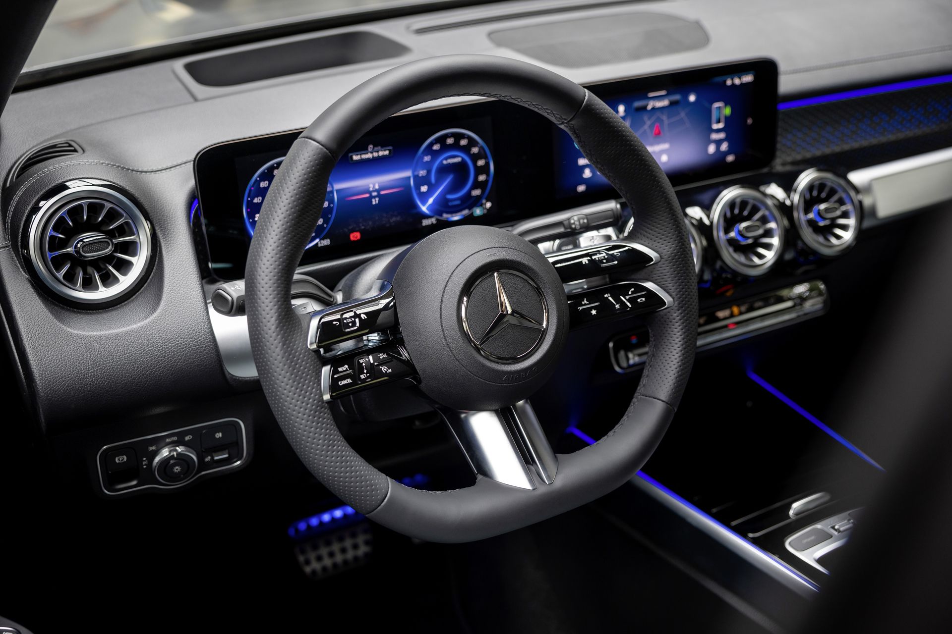 2024 Benz EQB updates include facelift, 10.25-inch touchscreen | Driving